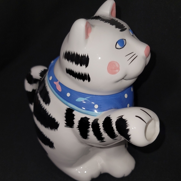 Coco Dowley | Dining | 9s Coco Dowley Ceramic Cat Pitcher | Poshmark